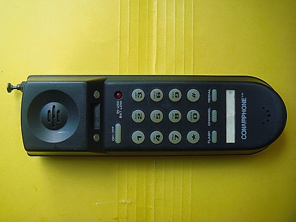 BugWorkShop - 甲蟲工作室: ConairPhone Cordless Phone EXPLORER 室內無繩電話機子機 – 拆解（二）