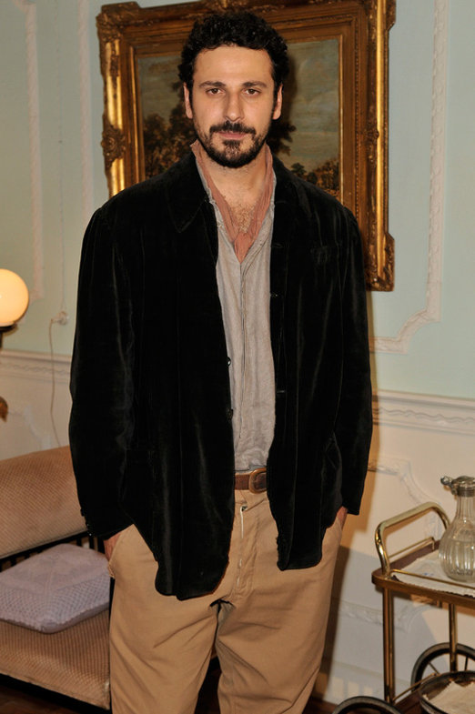 En Un Mundo Alterno: Un Esperado Arribo