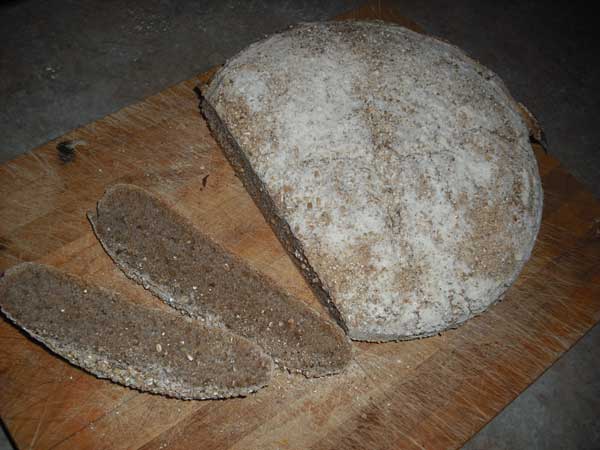 exorphin junkie: Adding Rye Chops and Cracked Wheat to Whole Grain Breads