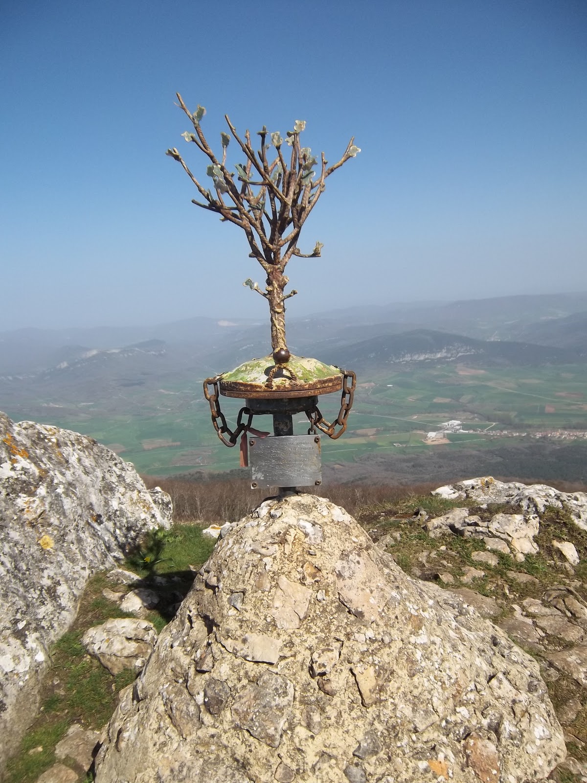 Montes de Navarrra-Nafarroako Mendian: Ioar-Sierra de Codés 1416 metros ...