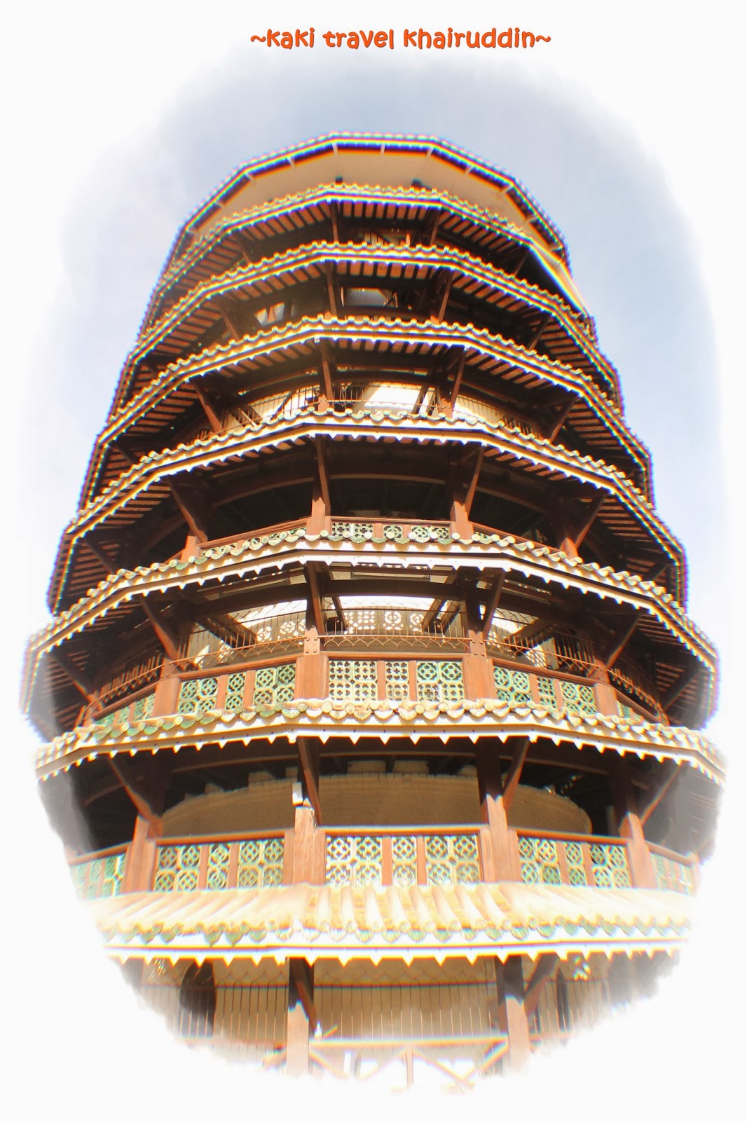 Kaki Travel: From Malaysia to the World with Khairuddin: Menara Condong ...