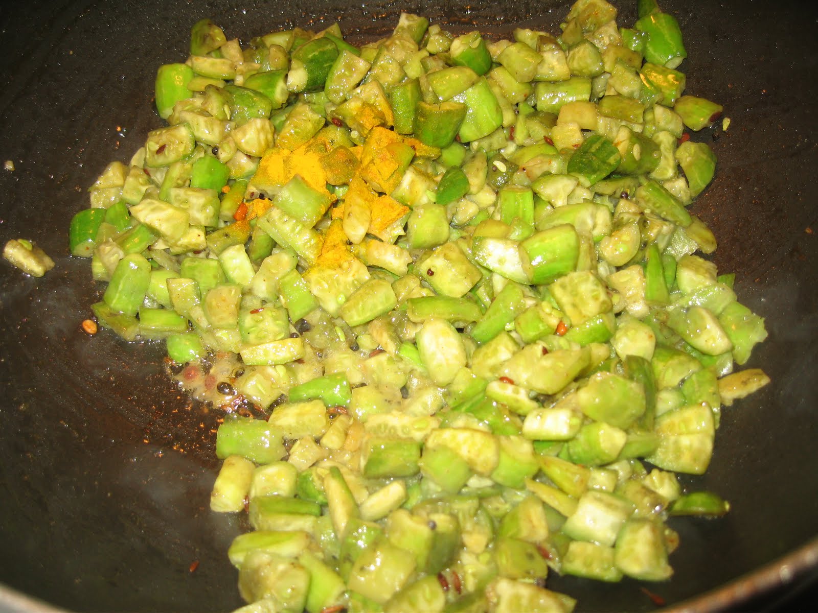 SUMADHURA: Dondakaya Pachadi/Tindora(IvyGourd) Chuntey