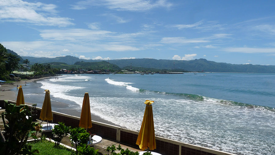 Pelabuhan ratu Beach the most beautiful beach for vacation in indonesia ...