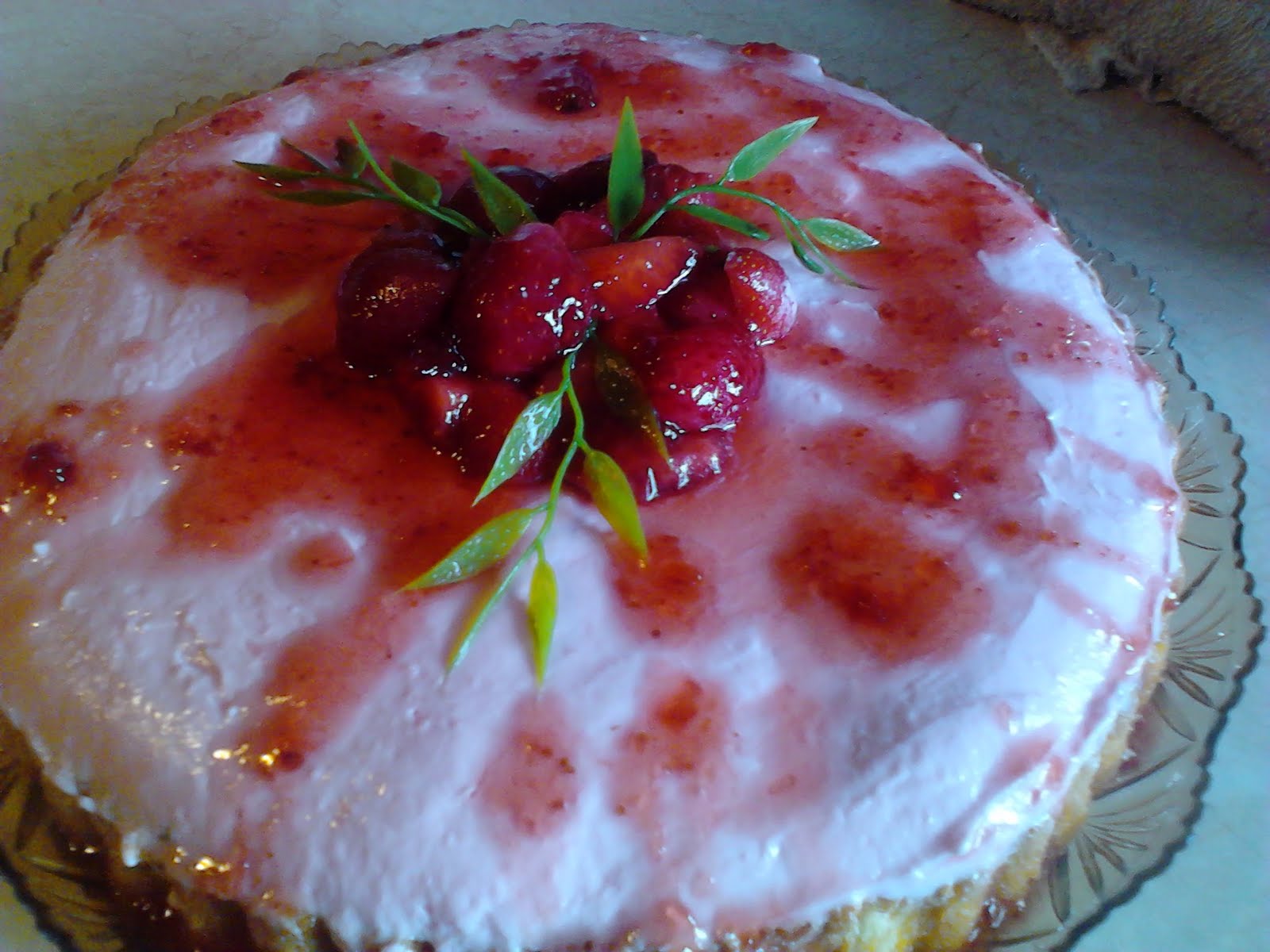 Cook Creations....!: Σαρλοτ με γευση απο φραουλα...!Μμμμμμμμμ!