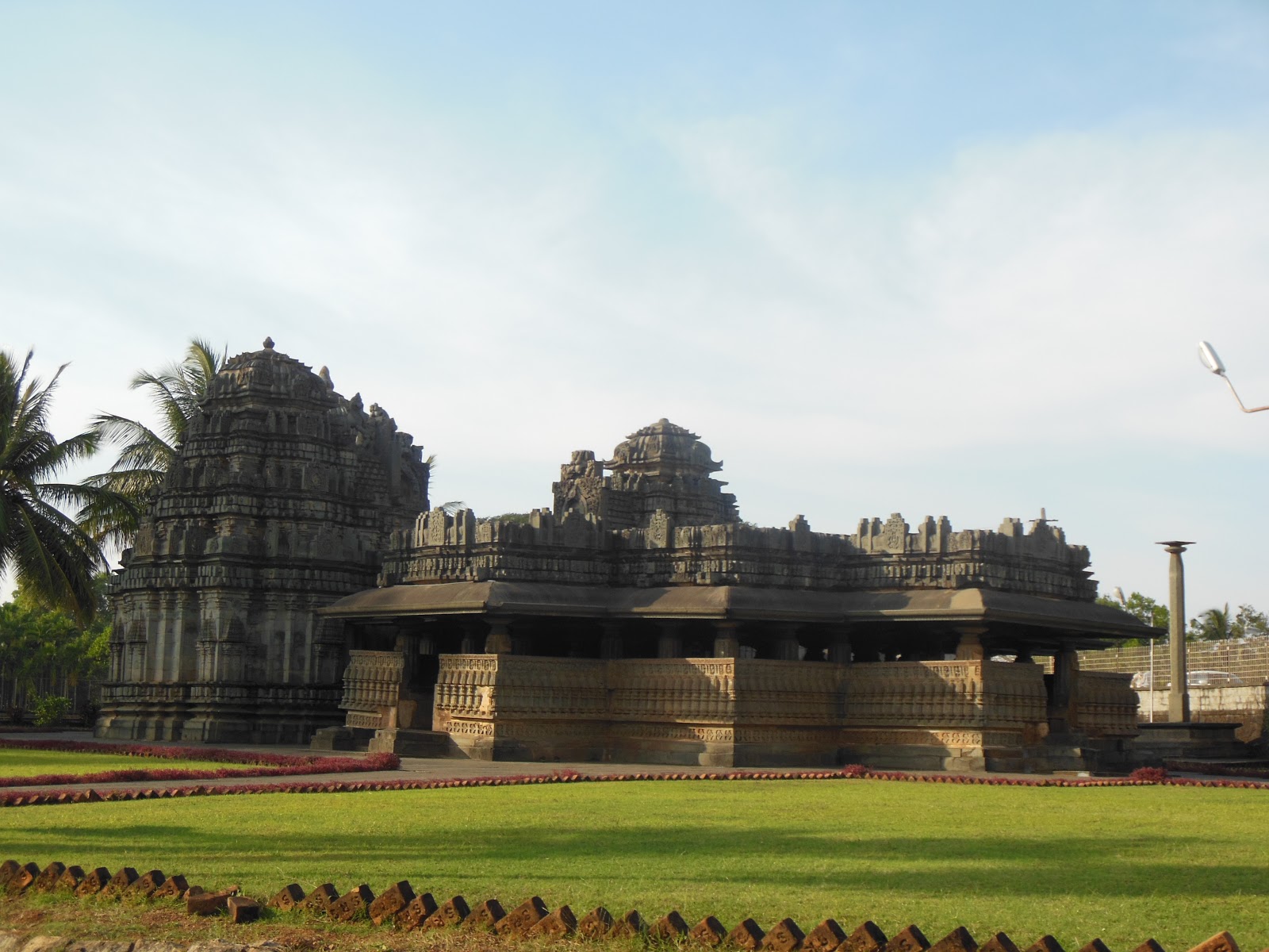 Temples of Hoysalas : Balligavi:Kedareshvara temple