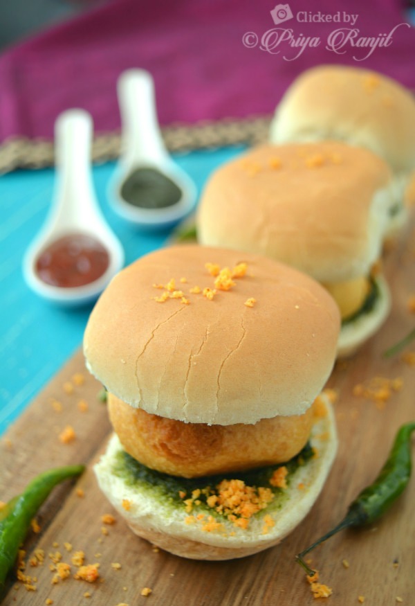 Cook like Priya: Vada Pav Recipe | Mumbai Style Vada Pav with Spicy ...