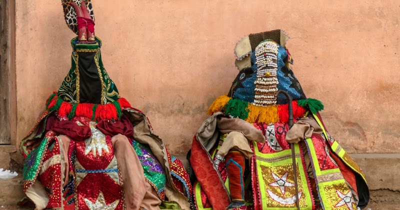 Victor Bloomfield Photo: Egun Mask Dance