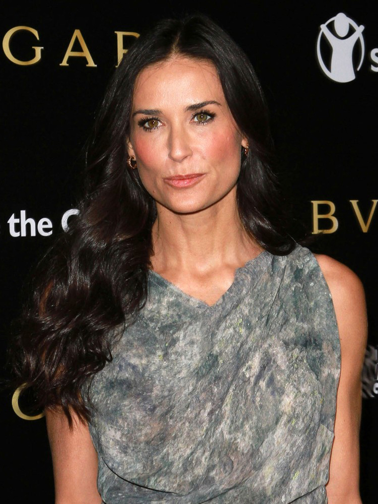Demi Moore Beautiful Long Hair ~ Hot Actress Photo Gallery