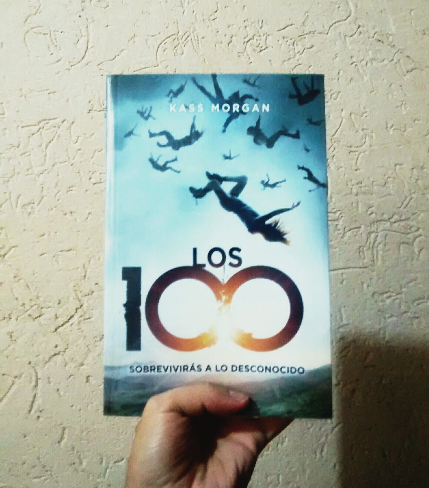 Reseña: Los 100 (Los 100 #1) - Kass Morgan