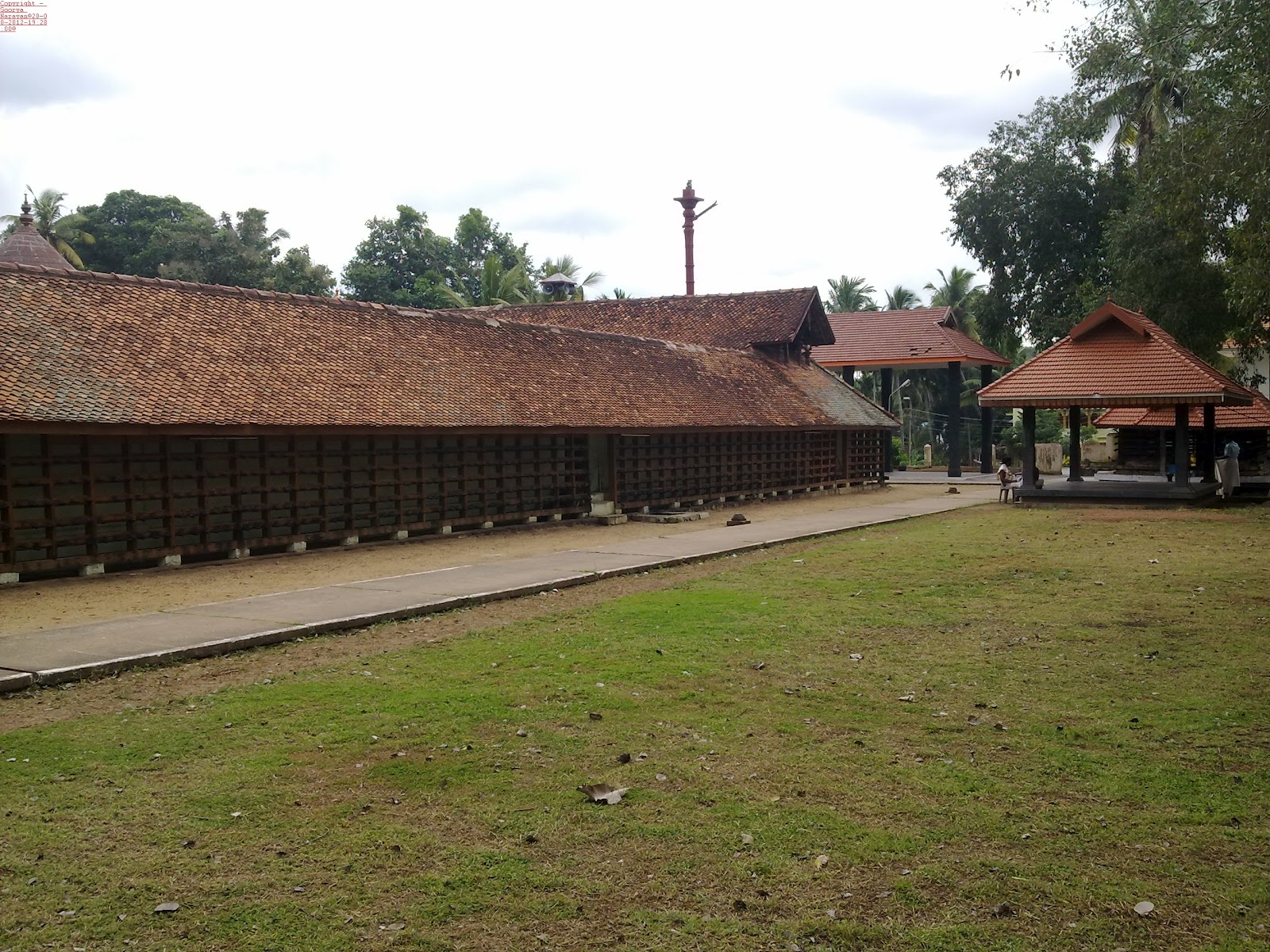 World through the aperture: Ulloor Subramanian Swamy Temple