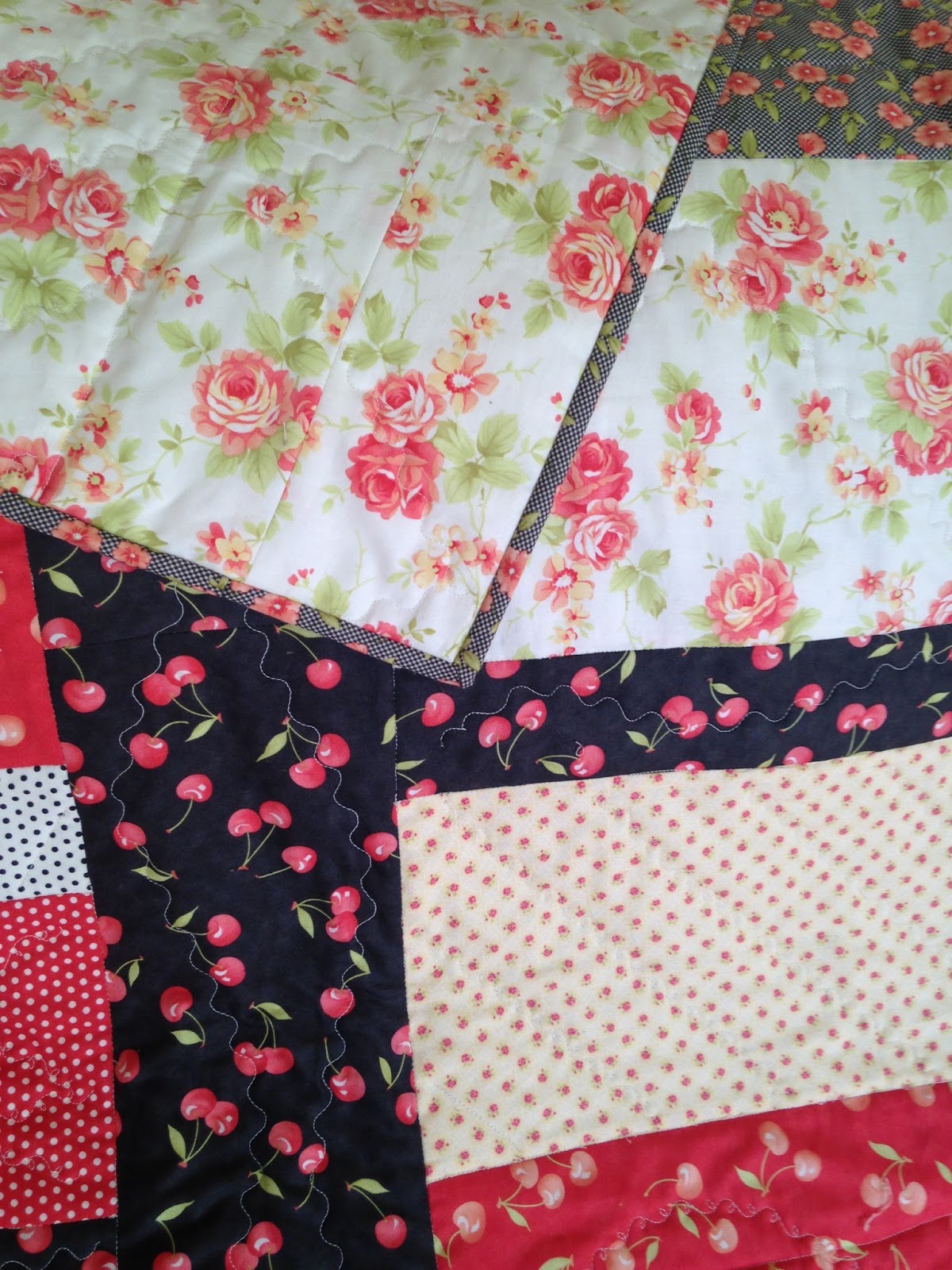 Sewing Machines and Crafting Routines: Rosy Quilt