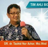 CURRICULUM VITAE DR. dr TAUHID NUR AZHAR | DPU Daarut Tauhiid Palembang
