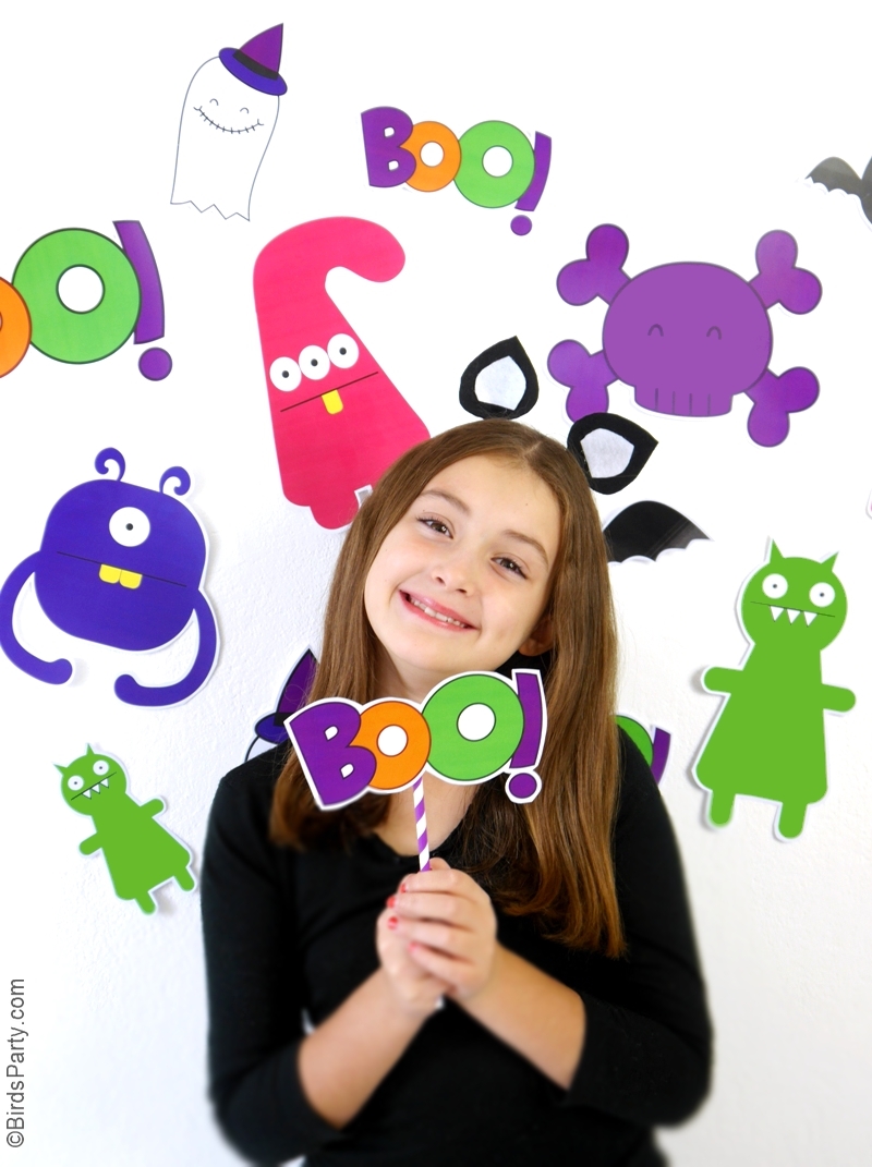 Quick & Easy DIY Halloween Party Photo Booth - Party Ideas | Party ...