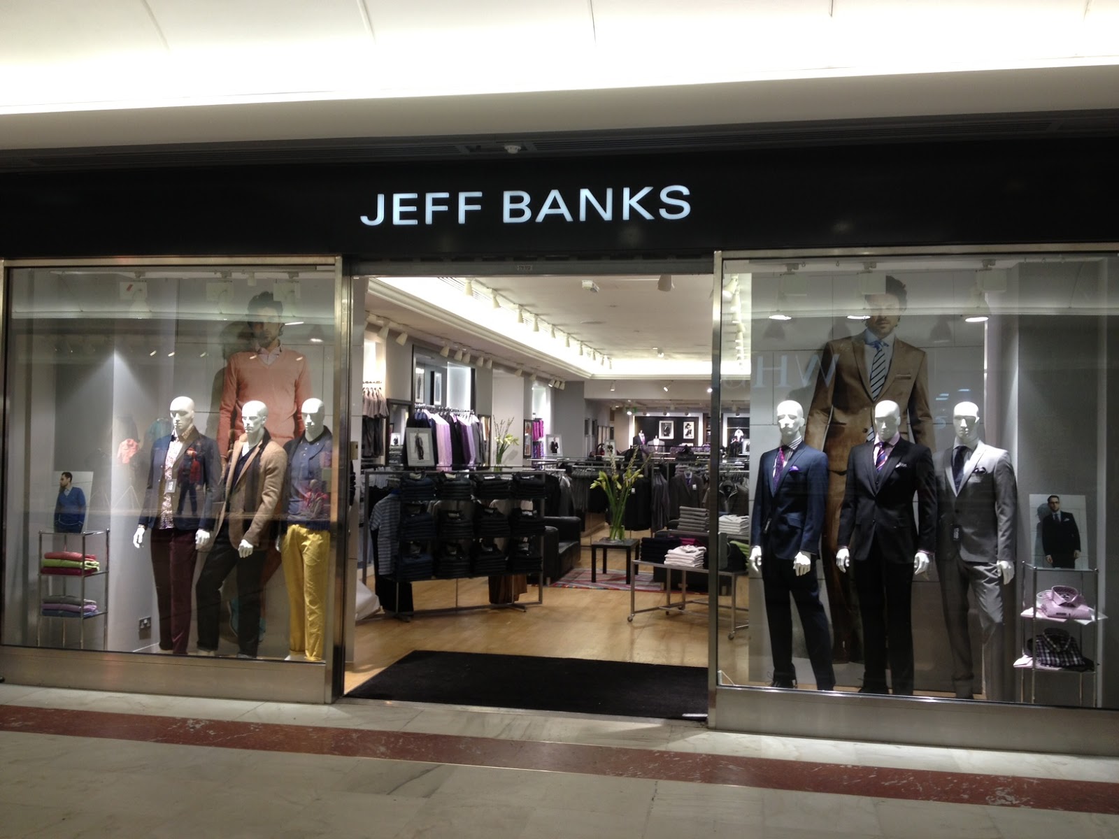 JEFF BANKS NEWS: JEFF BANKS NEW LONDON FLAGSHIP STORE