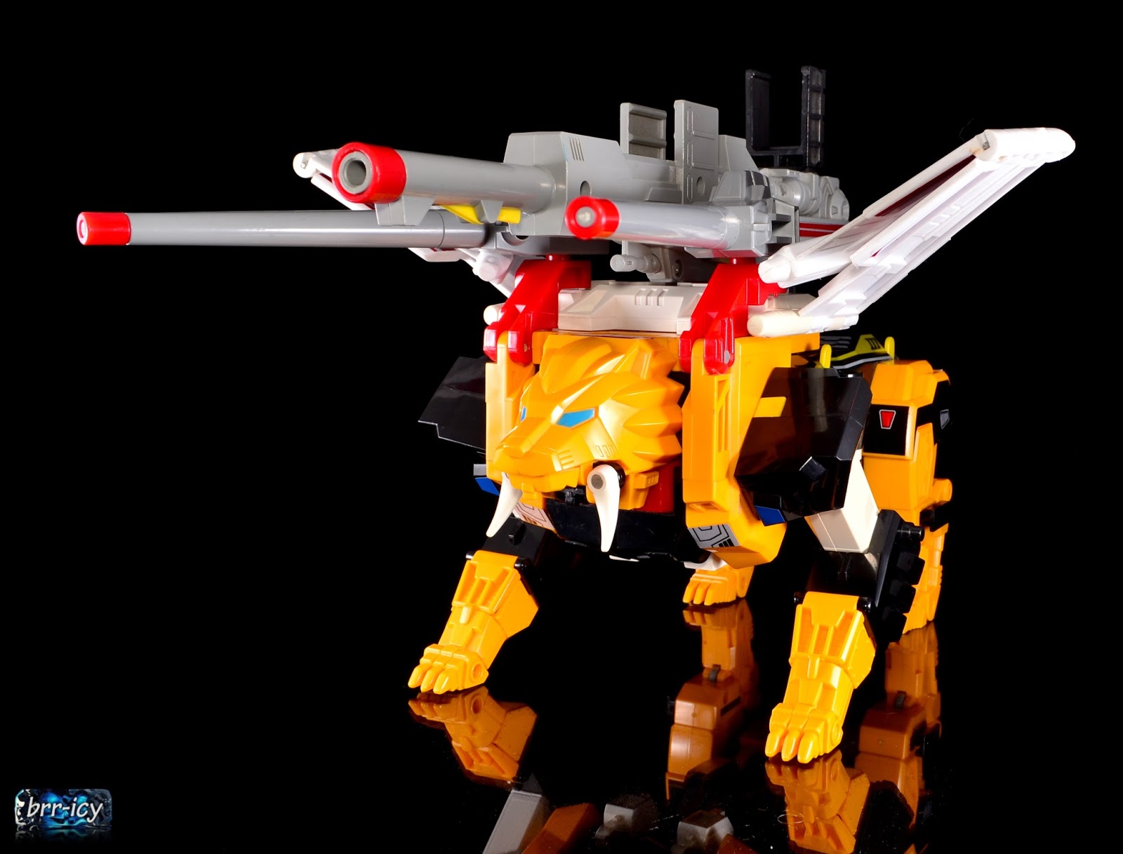 Brr-icy's Transformers Reviews: Cybertron Brainmaster Leader: Victory Saber
