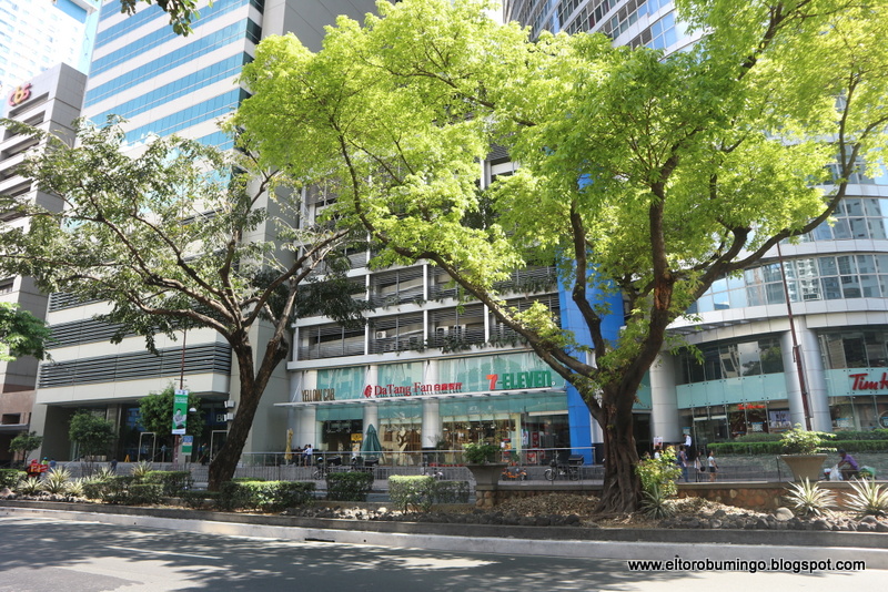 el toro bumingo: Makati Bel Air (in Pictures)