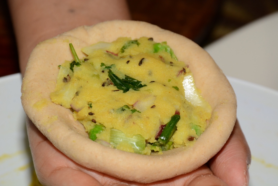 Nepali Tummy!!: Nepali Style Aloo Parautha Recipe!!