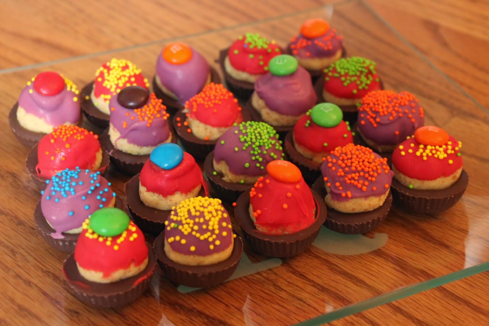 Keeping up with the Kiddos: Tiny Cupcake Bites