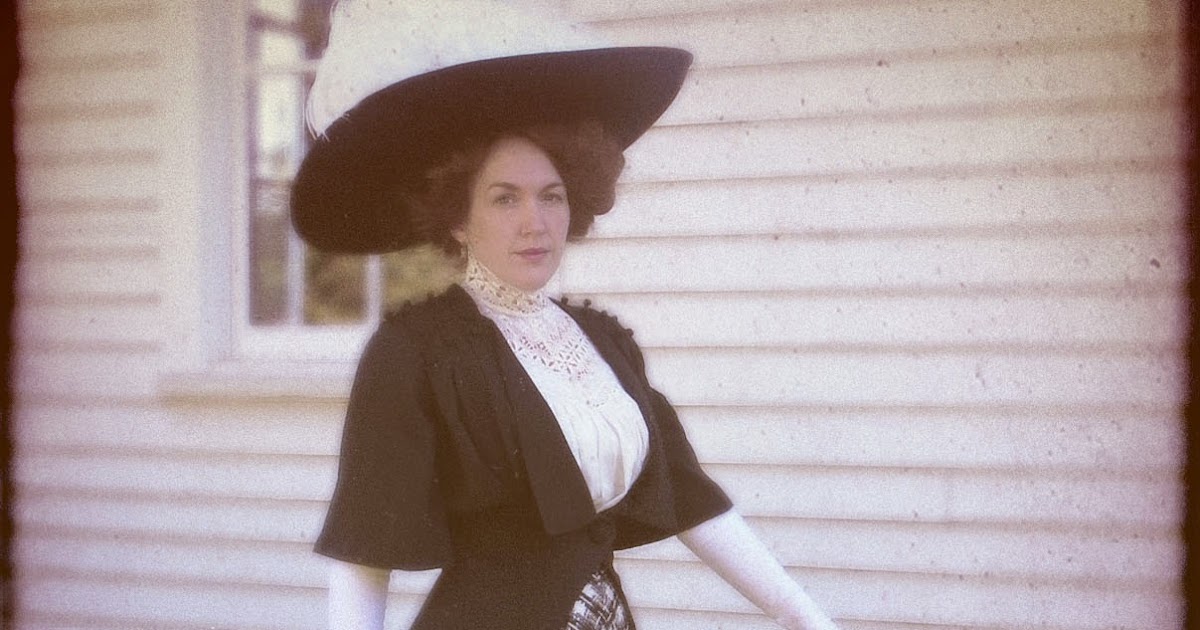 Festive Attyre: Edwardian half-mourning dress pics