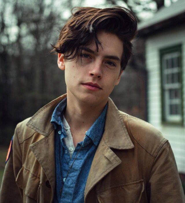 Riverdale: COLE SPROUSE