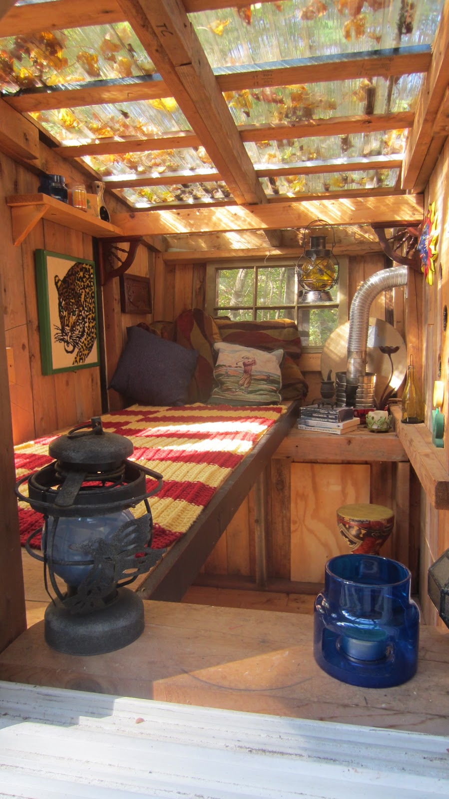 Relaxshacks.com: Why I like clear roofing in my tiny shacks/shelters ...