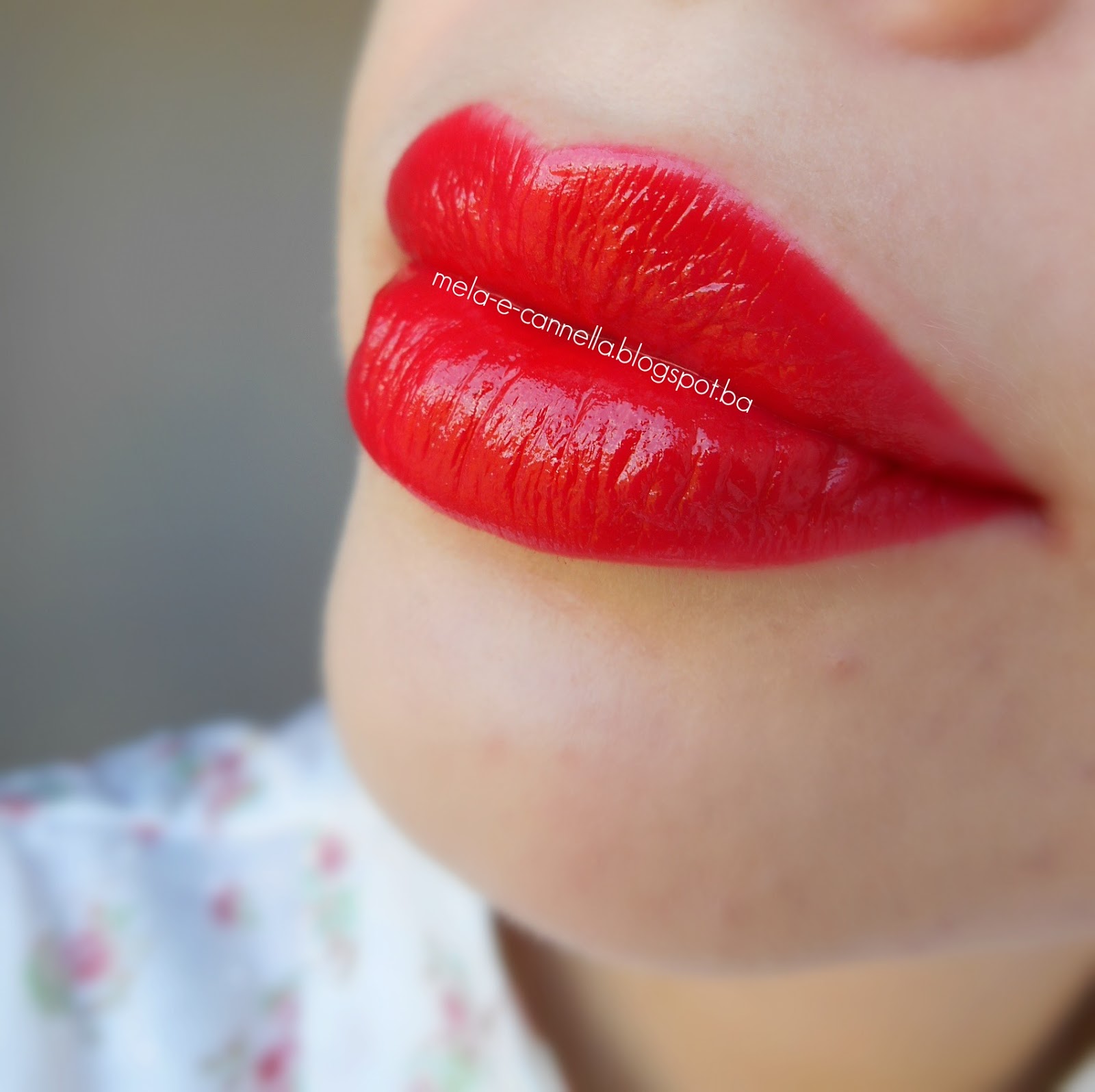 mela-e-cannella: Avon -True Colour Perfect Reds Lipstick - Lava Love