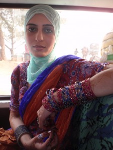 Indian Celebrity ZOON: Pakistani Lahori Girls Pitcher With Pakistani Style