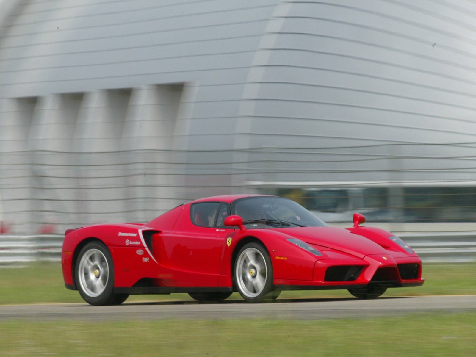 Car Pictures: Ferrari Enzo 2002