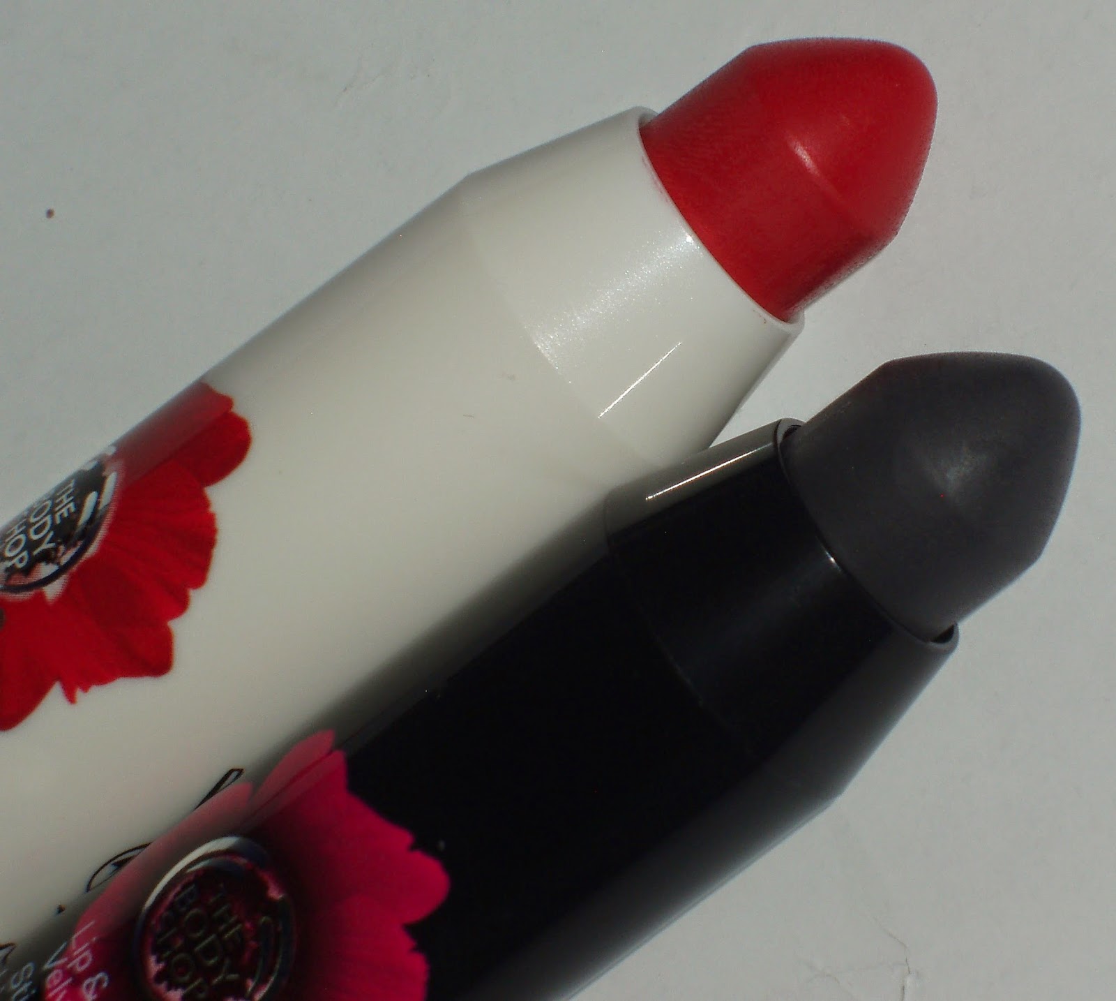 Sparkled Beauty: TBS Lip & Cheek Velvet sticks