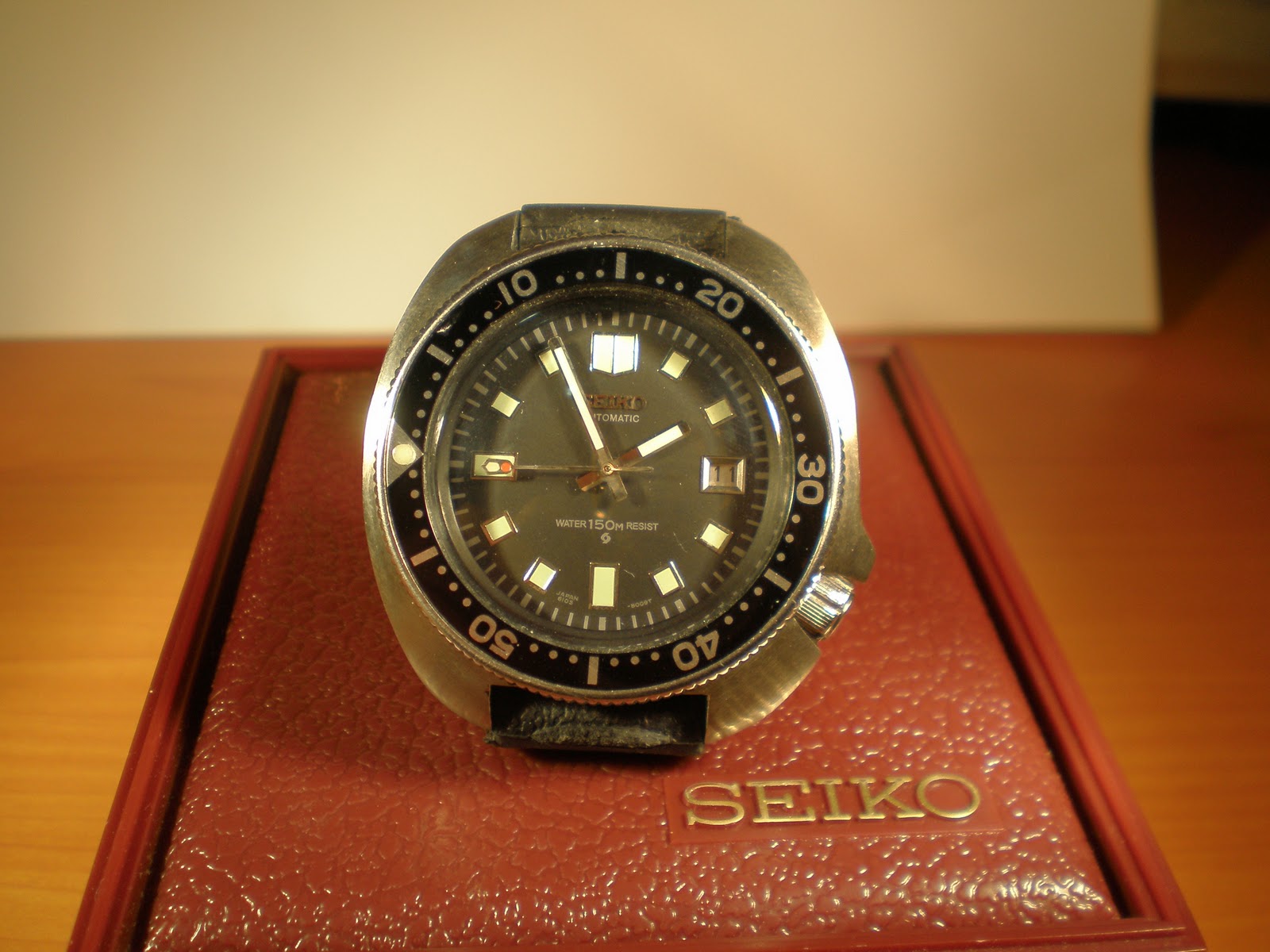 watchopenia: Seiko diver 6105-8009