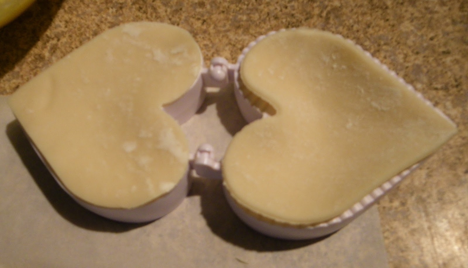 SWEETS FOR THE SWEET : Sweetheart lemon pocket pies