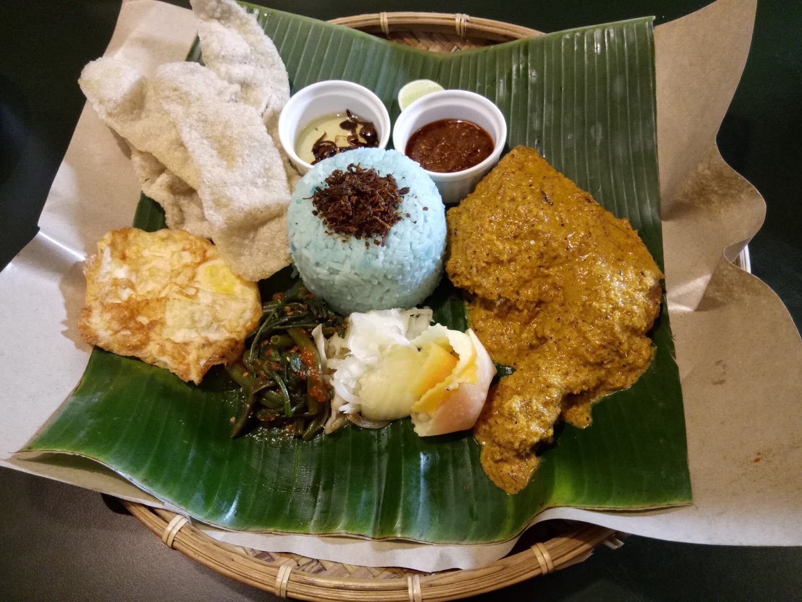 Row Six Tawar Makanan Asia Tenggara Asli Yang Halal, Enak Dengan Harga ...