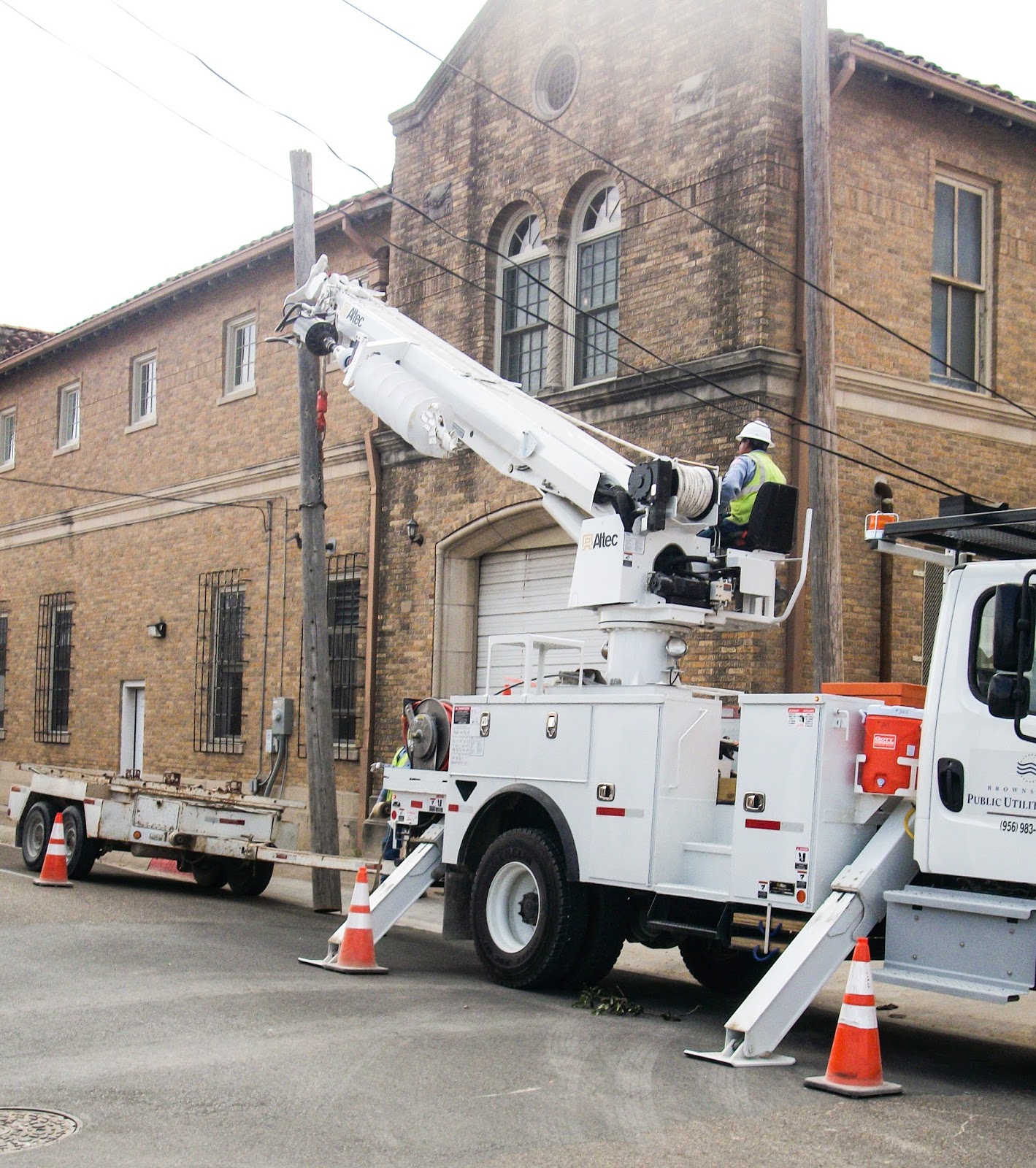 EL RRUN RRUN: PUB CLEARS WAY FOR DOWNTOWN ALLEY IMPROVEMENTS