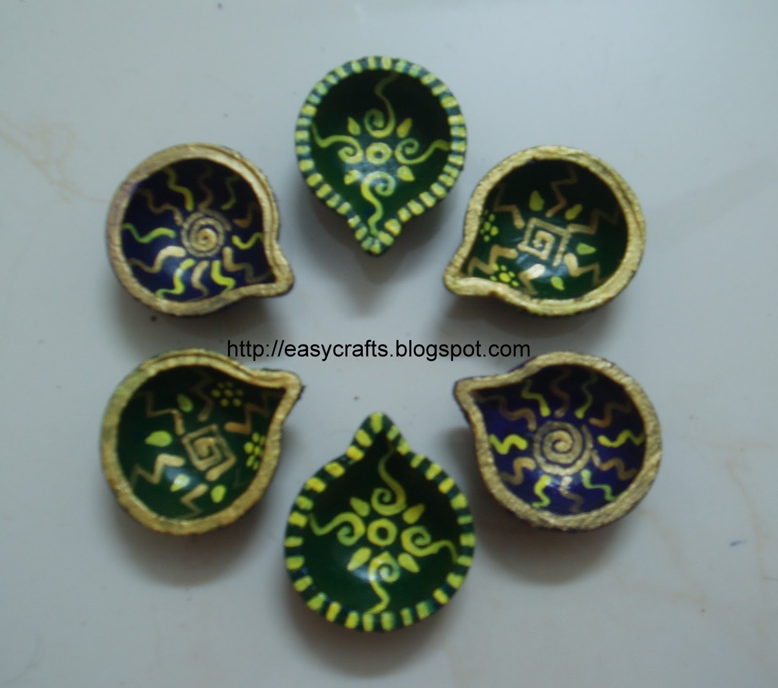 Easy Crafts - Explore your creativity: Painted diyas / Agal vilakku