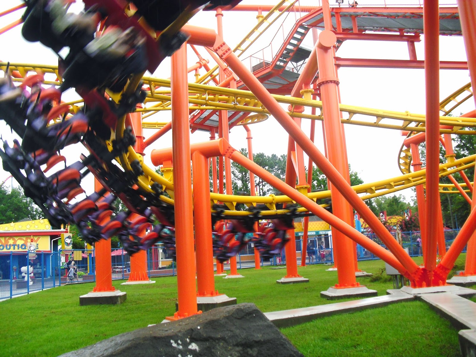 Love 2 Travel With Kids: Favorite Moderate Thrill Roller Coasters and ...