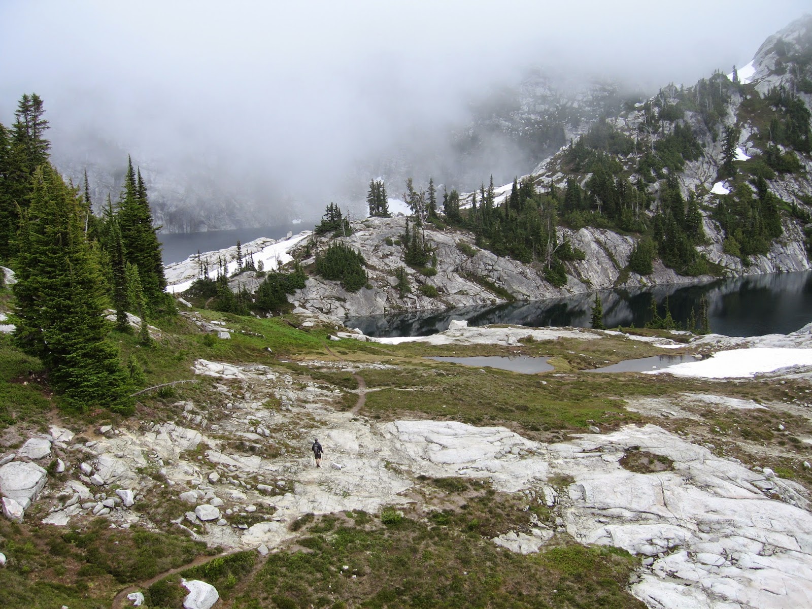 Run-Hike-Play: TBT Hiking Post - Tuck and Robin Lakes