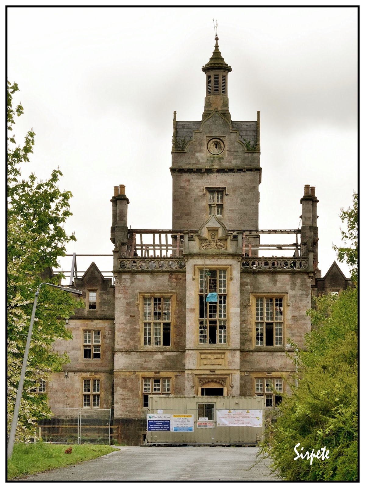 Sirpete's Pic's: Denbigh Asylum...entrance.