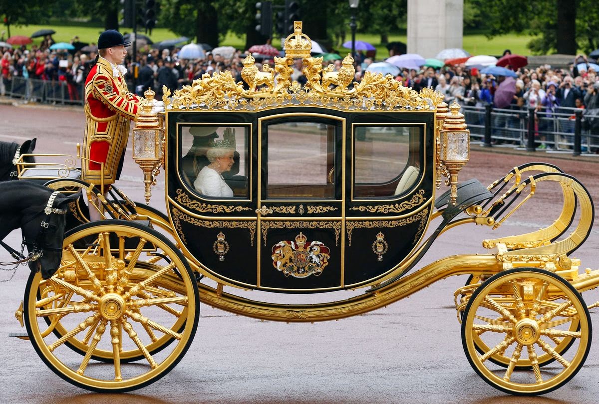 Antiques And Teacups: New Royal Coach from Australia Used As Queen ...