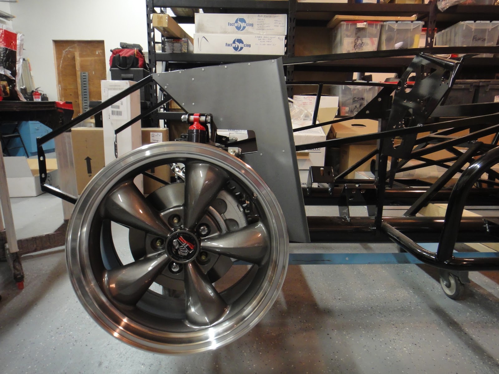 The Wrenchette: A Girl Builds a Roadster: Panhard rod & rear brakes ...