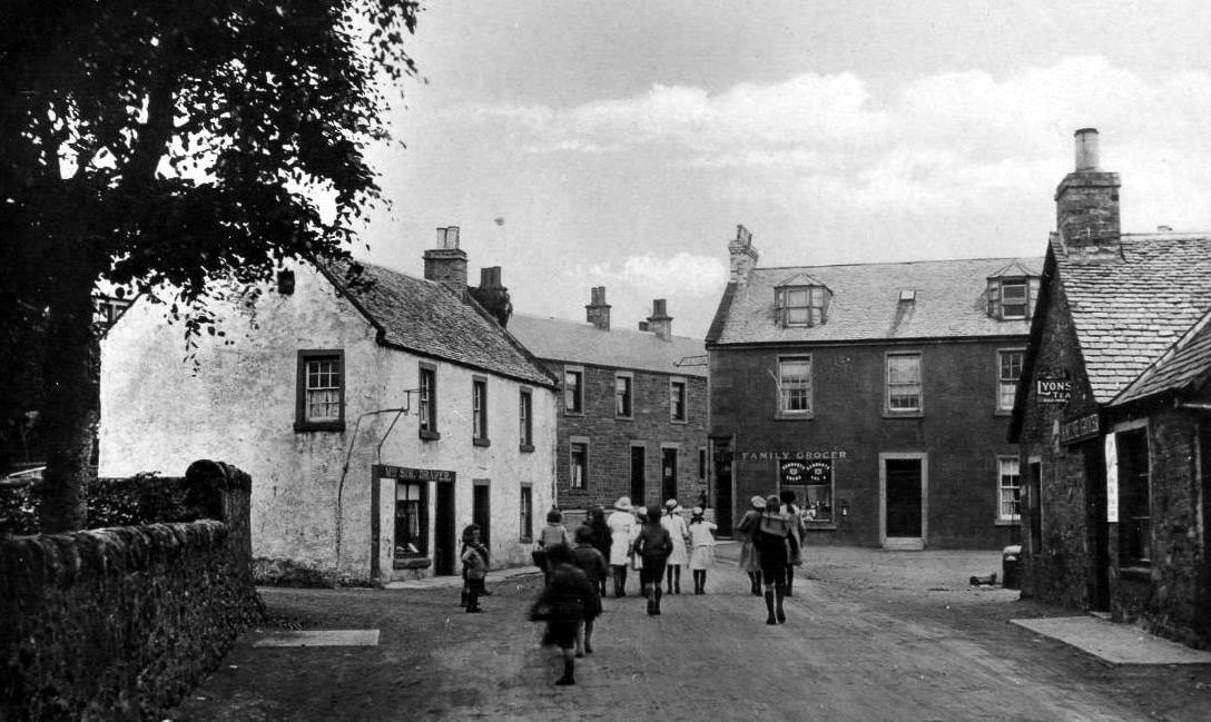 Tour Scotland: Old Photograph Town Square Rattray Blairgowrie ...