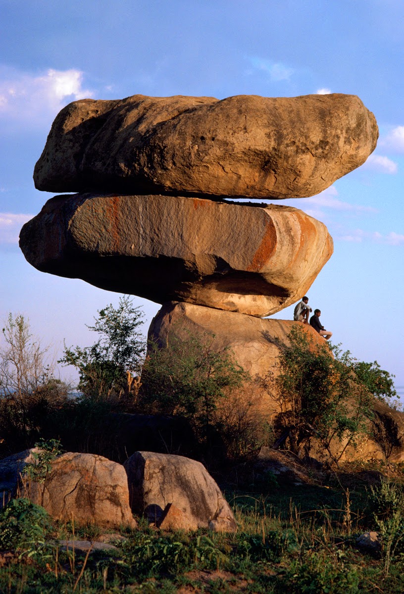 Southern Africa Travel: The Amazing Balancing Rocks of Zimbabwe