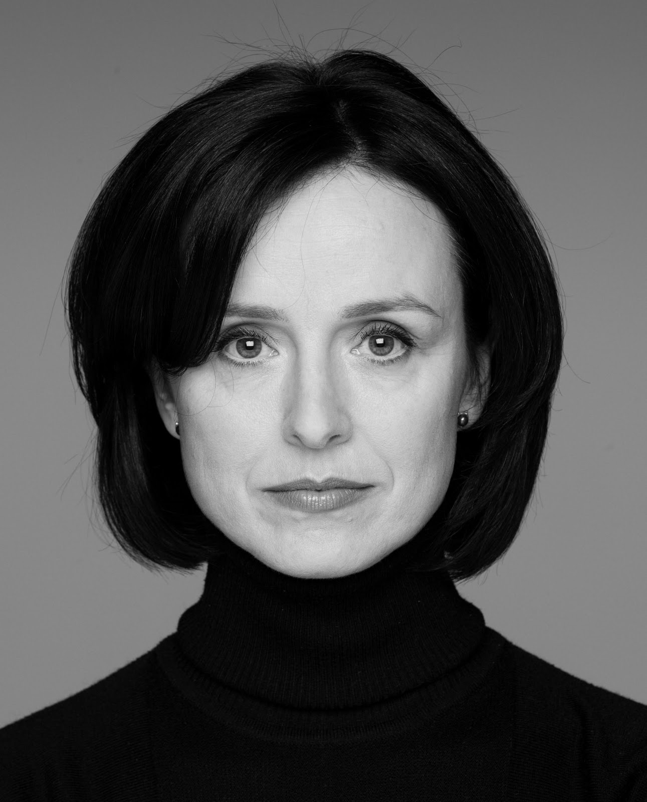 The Country Girls: The Country Girls Cast Profile 6 - Rachael Dowling ...