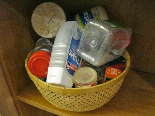 Montessori Messy: Using Hands Lots and Lots