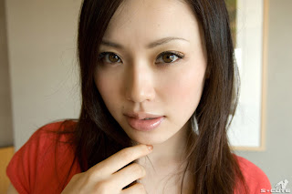 Bintang Bokep Cute Dengan Tatapan Yang Menggoda - Berjambang