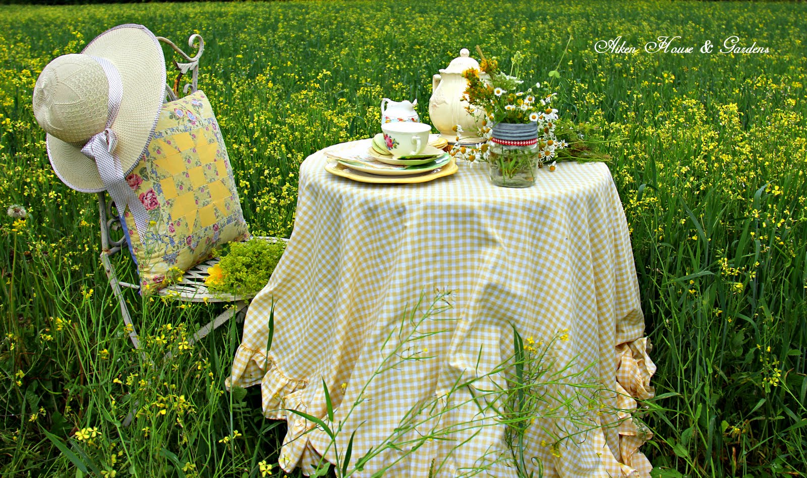 Aiken House & Gardens: Sunshine Yellow Afternoon Tea