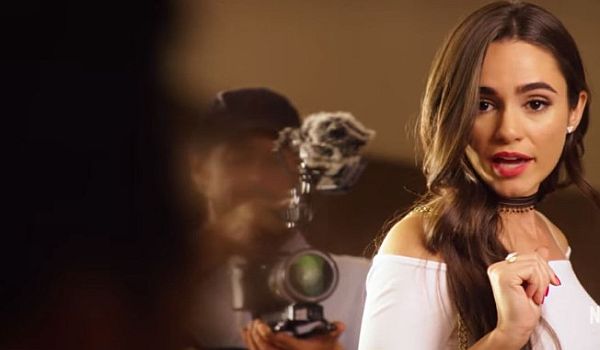 #RealityHigh trailer: Κοριτσίστικες νεανικές ανησυχίες made in Netflix