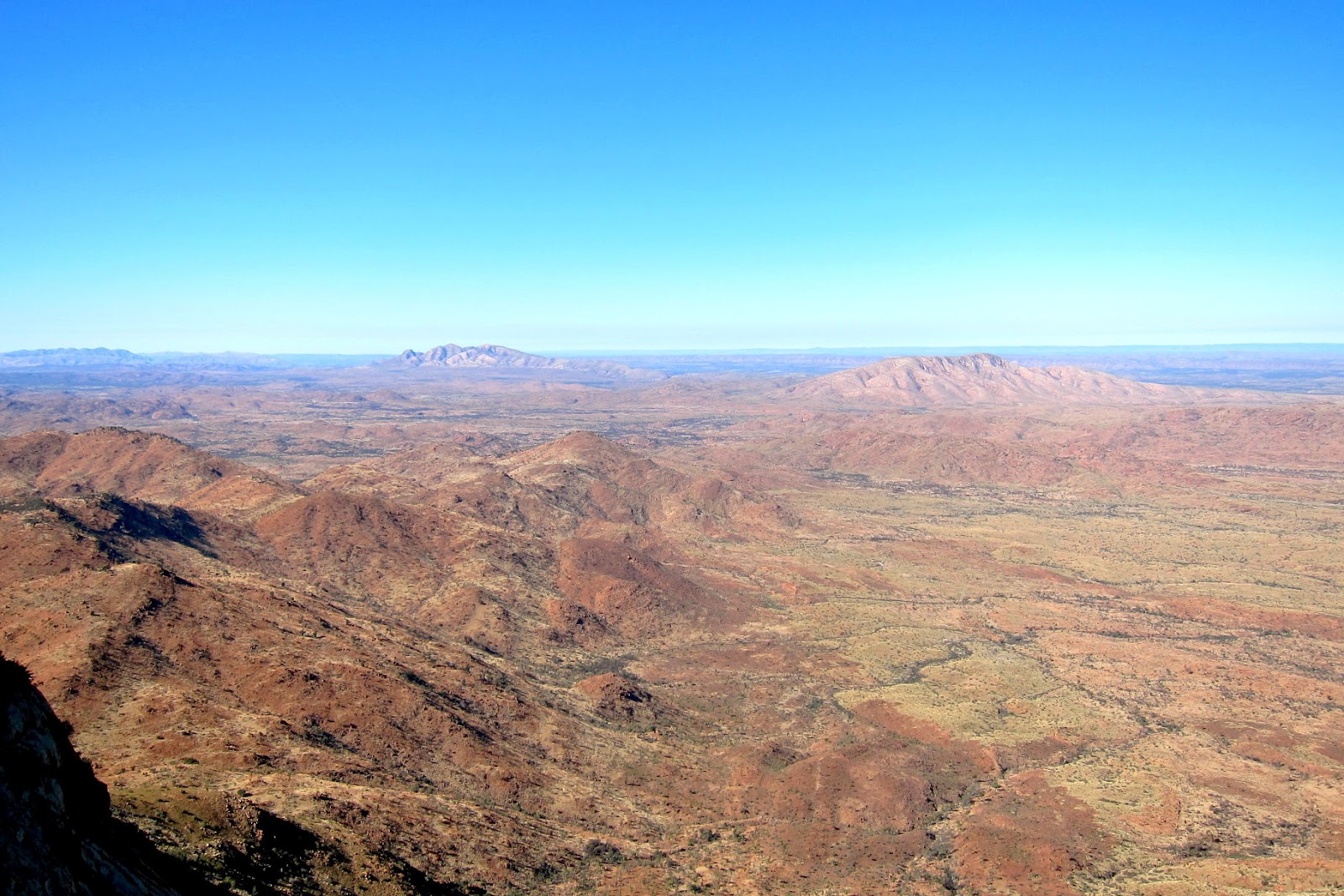Mountains: Mt Zeil, NT, Australia