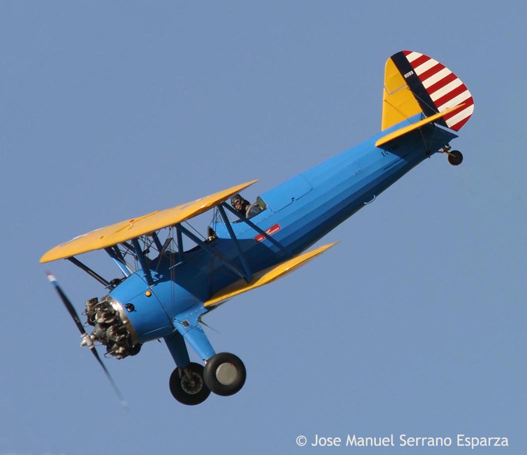 elrectanguloenlamano: STEARMAN MODEL 75: FLIGHT IN ITS PUREST FORM