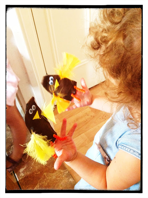 An Ordinary Life : Nursery Rhyme Craft: Birdy Finger Puppets