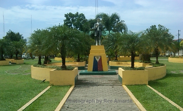 SouthernDC Post: The Town Center of Monkayo ( Monkayo Poblacion year 2011)